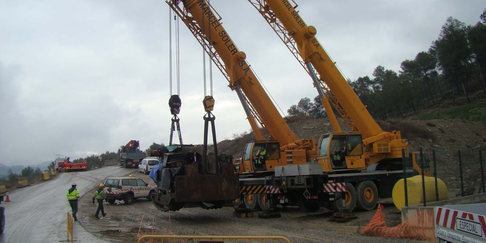 Camiones Grúa en Manresa | Grues Manel y Marcel Soler