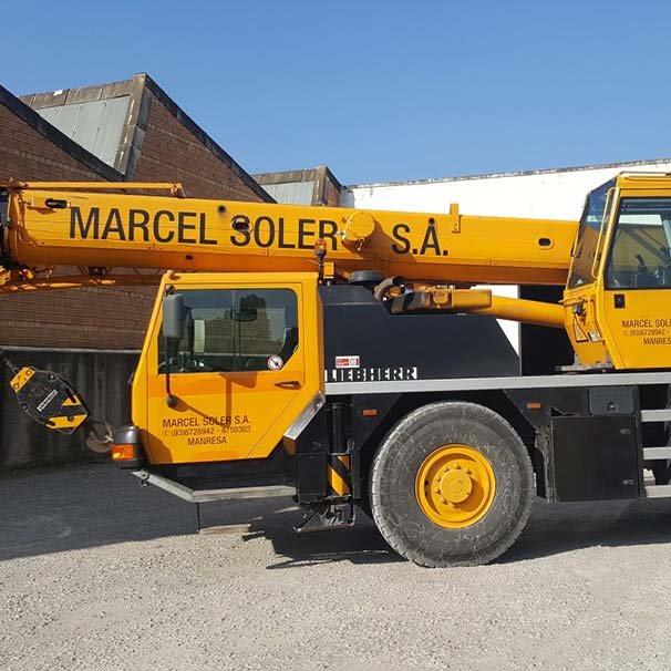 Grues mòbils autopropulsades a Manresa | Grues Manel i Marcel Soler